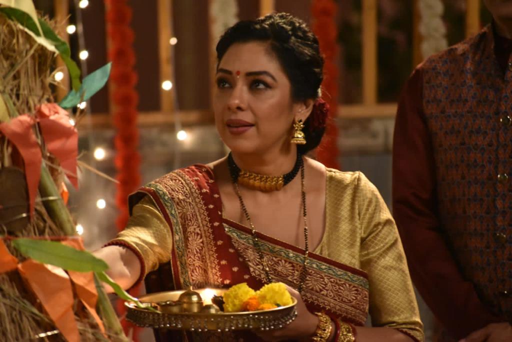 Anupama Upcoming Story : Anupamaa wishes to celebrate her last Holi ...